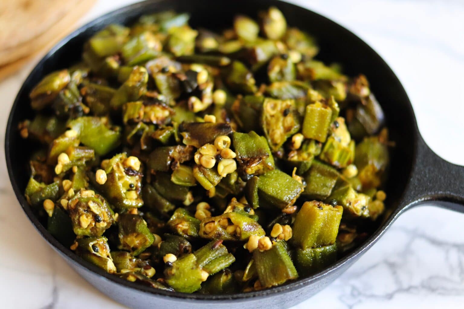 Bindha nu Shaak - Indian Okra Recipe with Air Fryer - The Curry Mommy